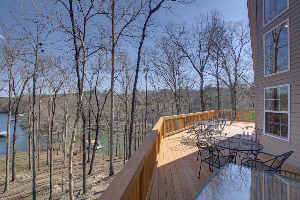 Smith Lake Homes – Luxury Lake Home Retreat